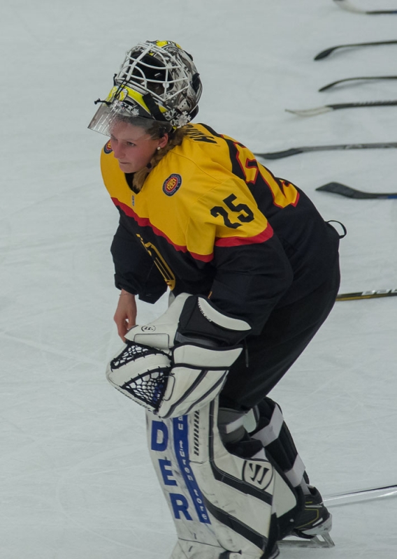 DEB Frauen siegen gegen Schweden - Jennifer Harß mit Shutout